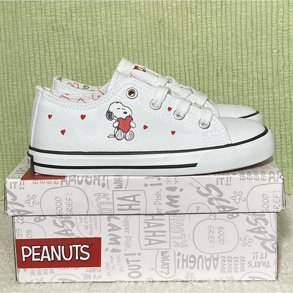 Peanuts | Shoes | Peanuts Snoopy Kids Whitered Low Canvas Lace Up ...